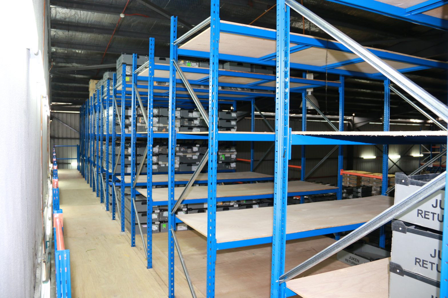 Medium Duty Racking System In Malaysia - GSE Racking